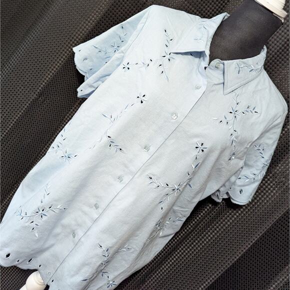 Denim&Co | Tops | Nwt Denim Coqvc Blue Chambray Short Sleeve Eyelet ...